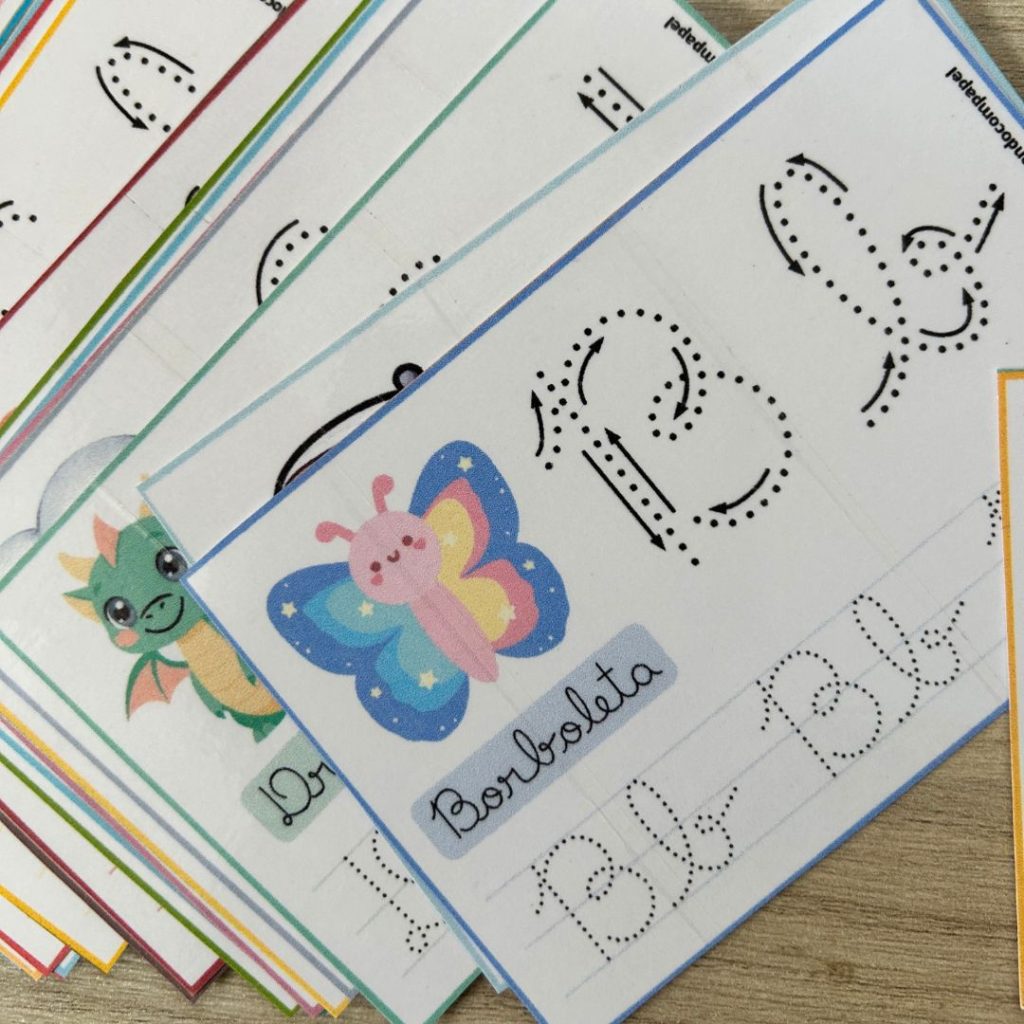 Tracejando as Letras – Fazendo com Papel